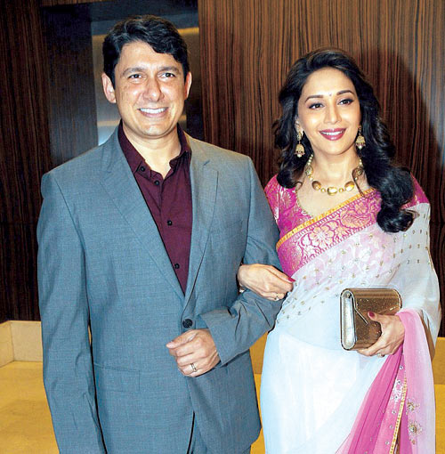 Entertainment World: Madhuri Dixit Family