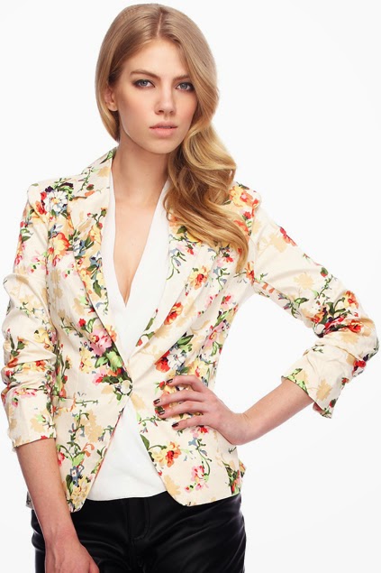 The World is my Runway: The Floral Blazer