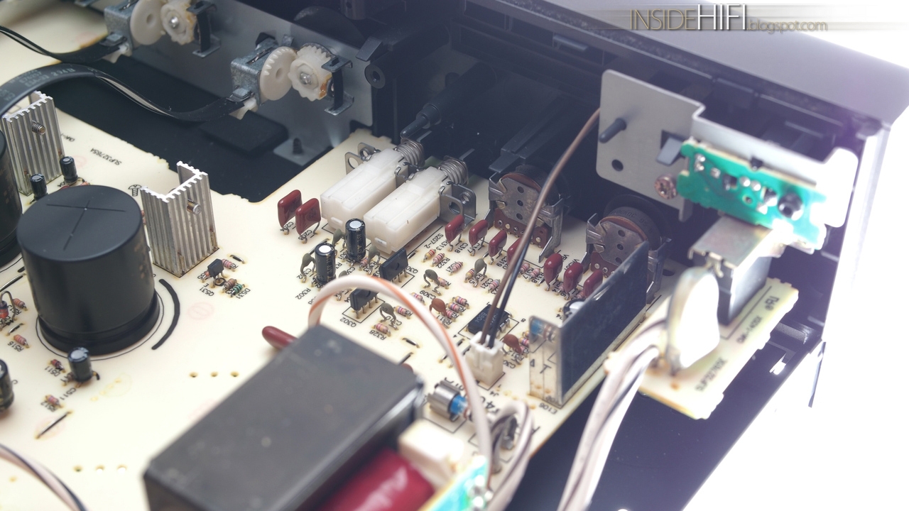 Inside Hi-Fi: Technics SU-A40 (SU-A40EG-K)