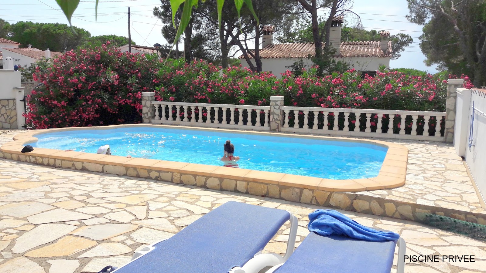 VILLA AVEC PISCINE PRIVEE SUR LA COSTA BRAVA: Description de la location