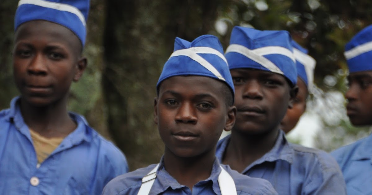 Een Hart voor Uganda: Een drum voor de brass-band van Ntungamo-school