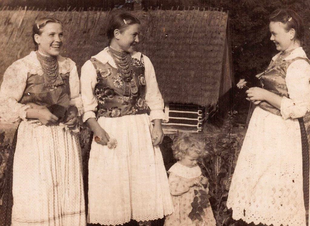 FolkCostume&Embroidery: Overview of the costumes of the Lemkos / Rusyns ...