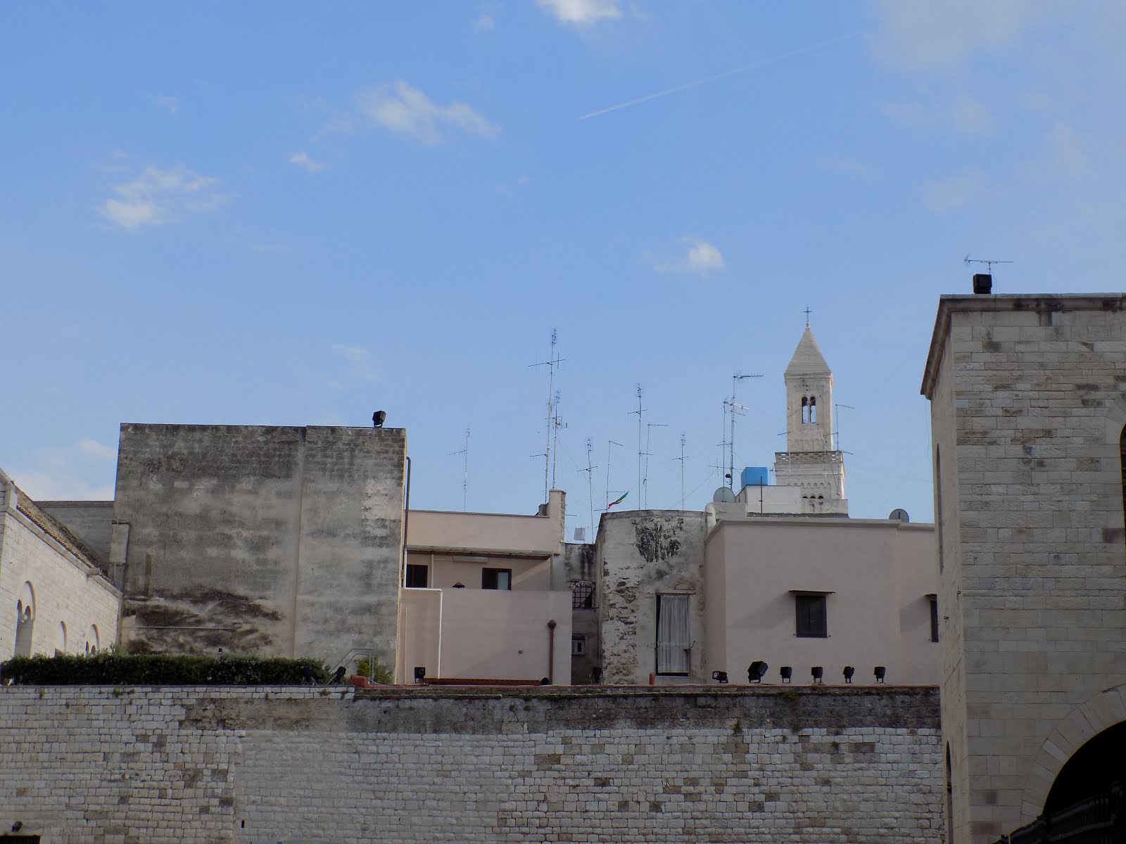BARI, CAPITALA REGIUNII ITALIENE APULIA - partea I
