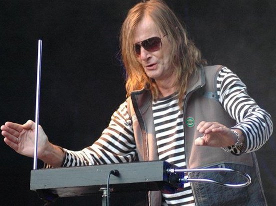 electronic music: Tim Blake - There is always light at the end of tunnels