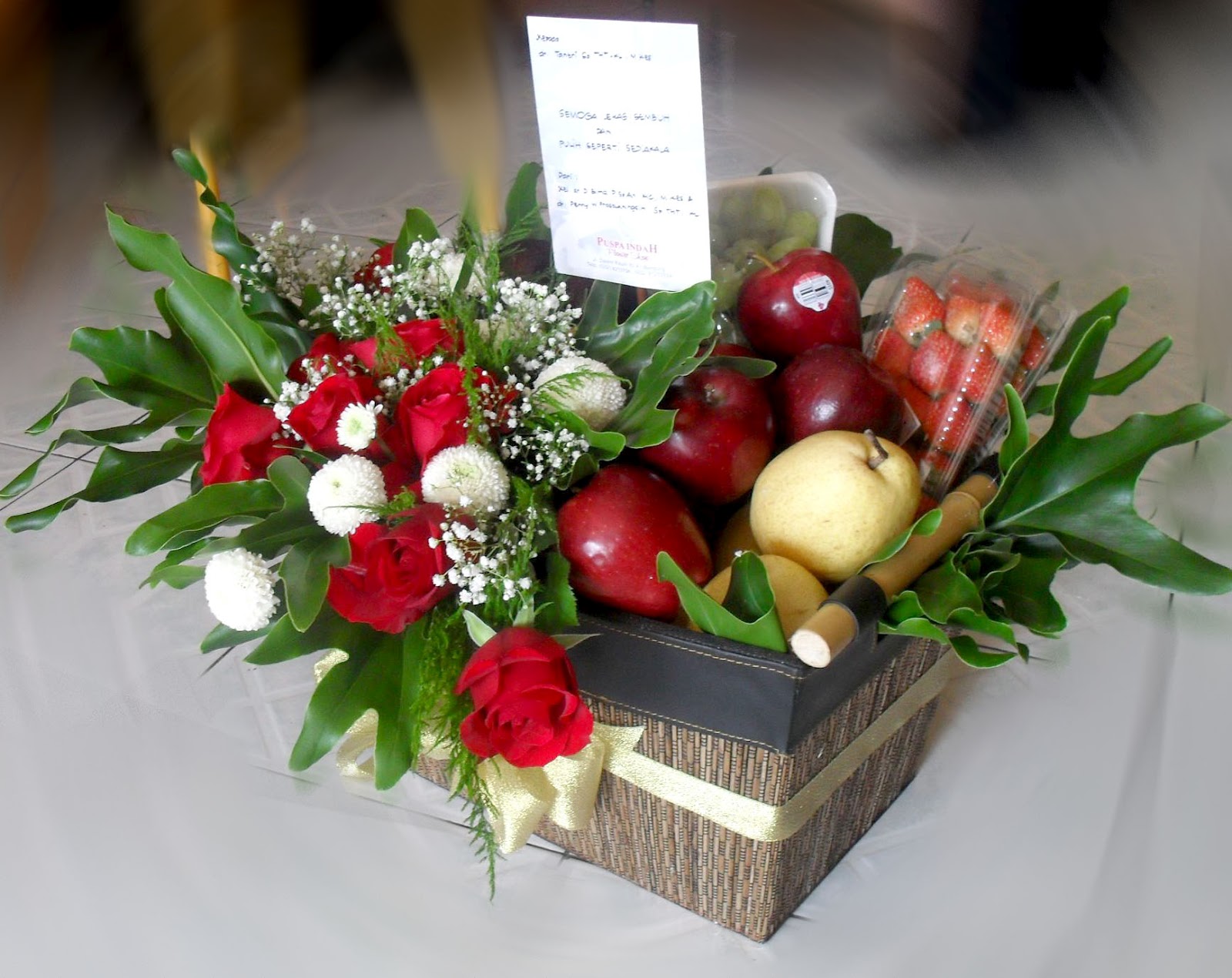 Morning Glory Decoration: BUNGA DAN BUAH-BUAHAN HIASAN