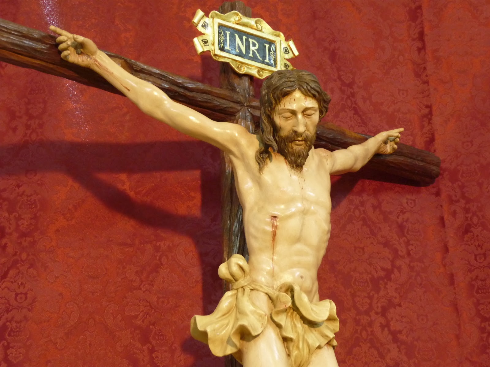 TALLER DE TALLA EN MADERA TRILLOYLAMAS: CRUCIFICADO