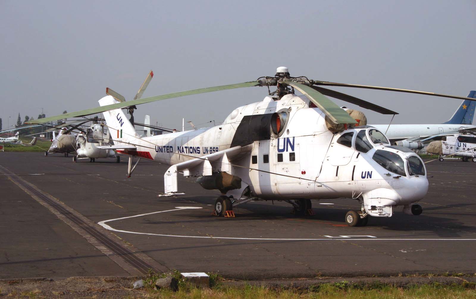 nhungdoicanh: Mil Mi-25 Hind-D (Mi-24D)