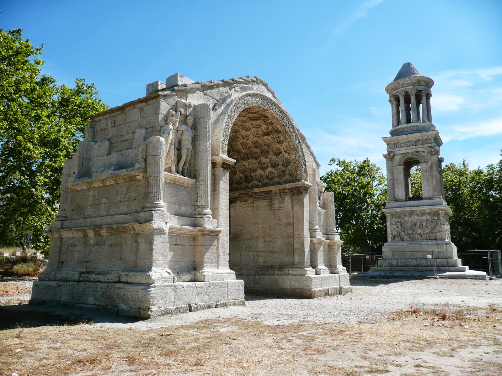 Ma Vie en France: Dimanche, 23 Juin 2013: PART I: Glanum