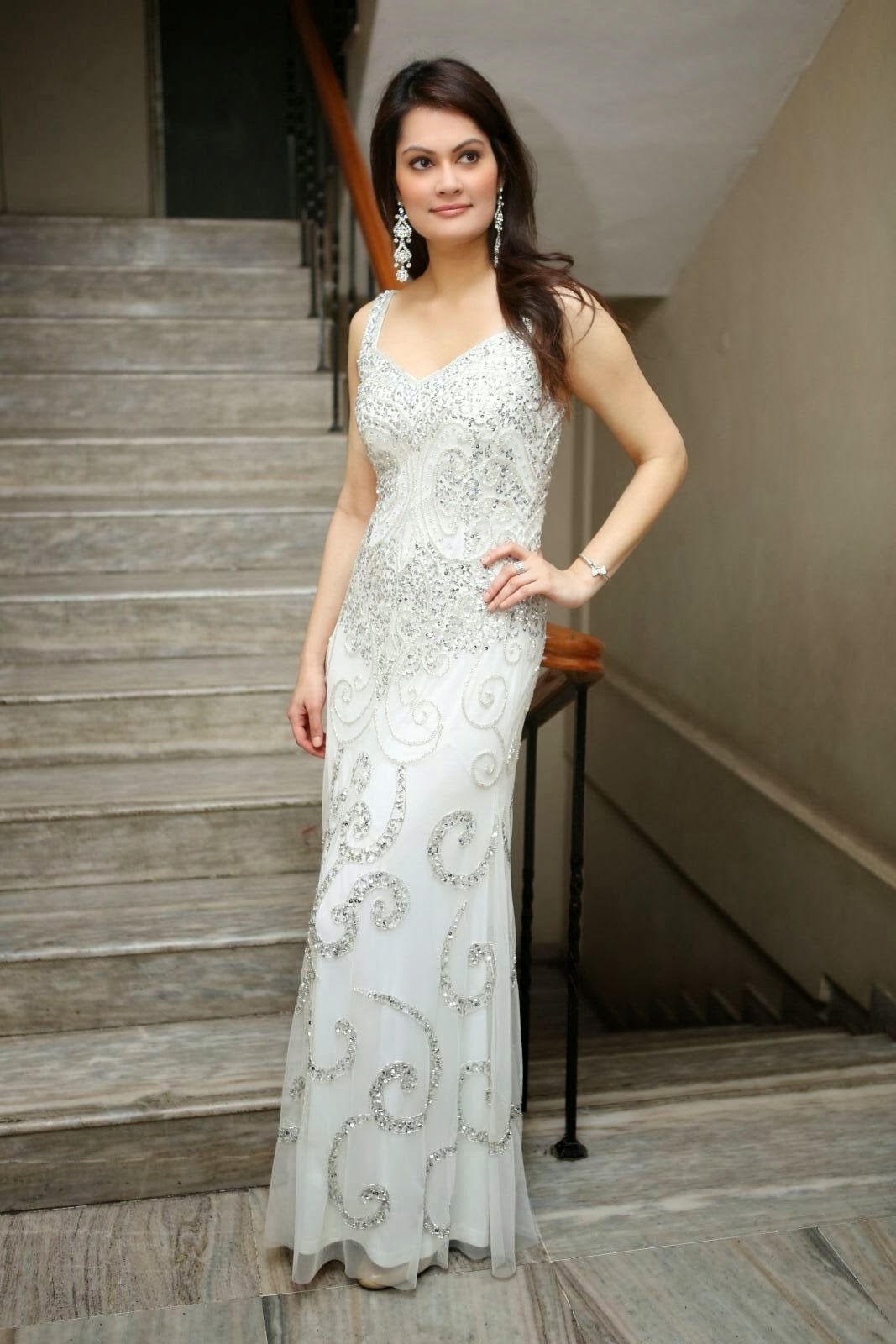 Angela Kumar hot wallpapers - Indian Cinema Gallery