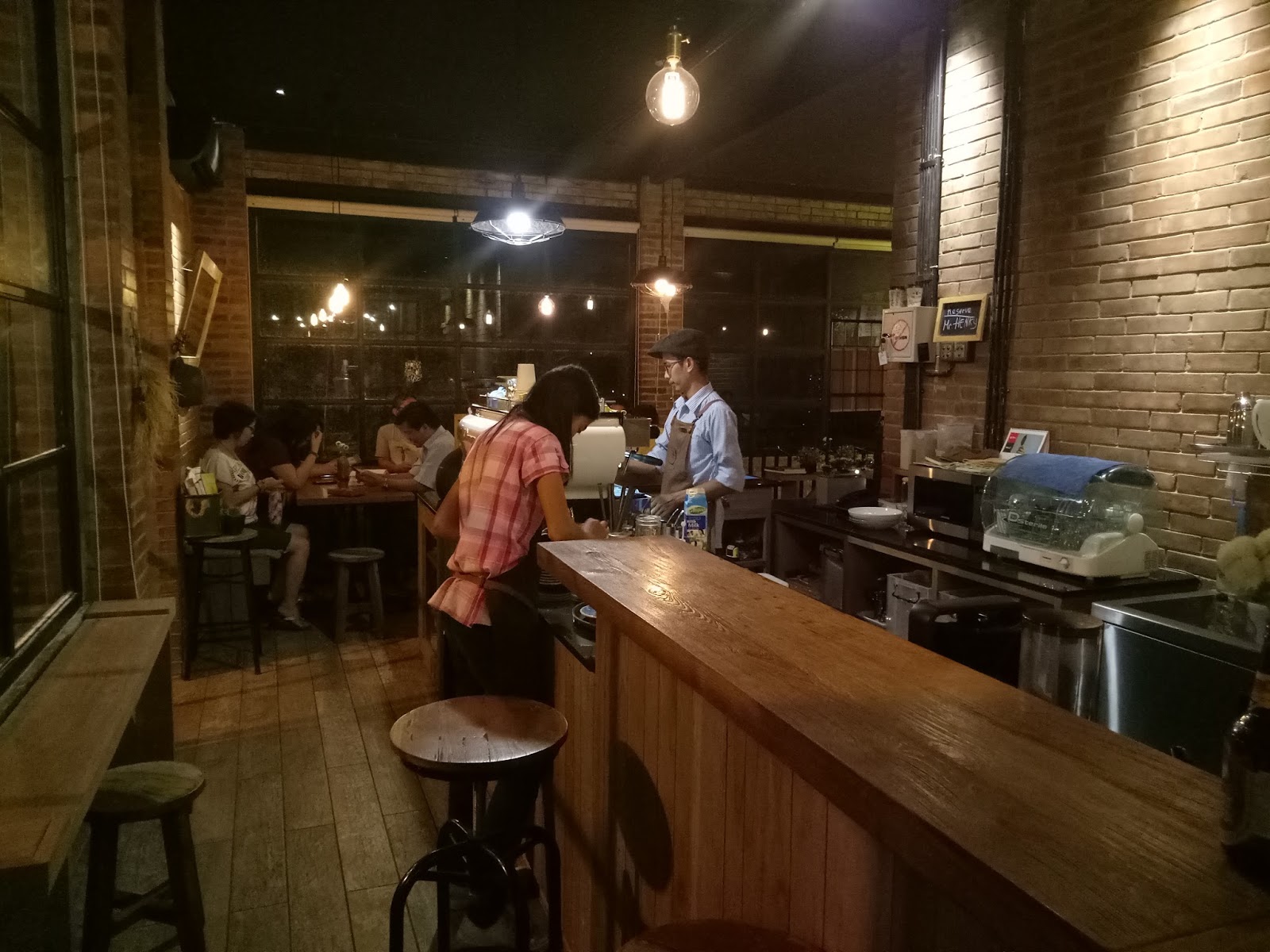 Serendipity: Ngopi di The Cabin, Coffee Bar