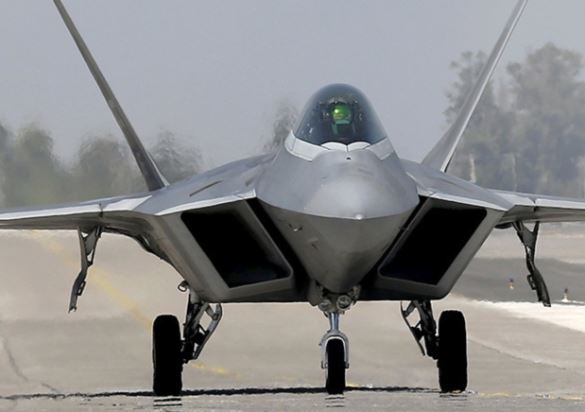 Lockheed Martin F-22 Raptor Specs, Engine, Cockpit, and Price ...