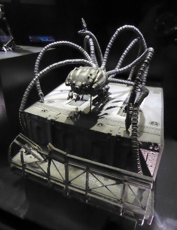 Hollywood Movie Costumes and Props: Models and props from The Matrix ...