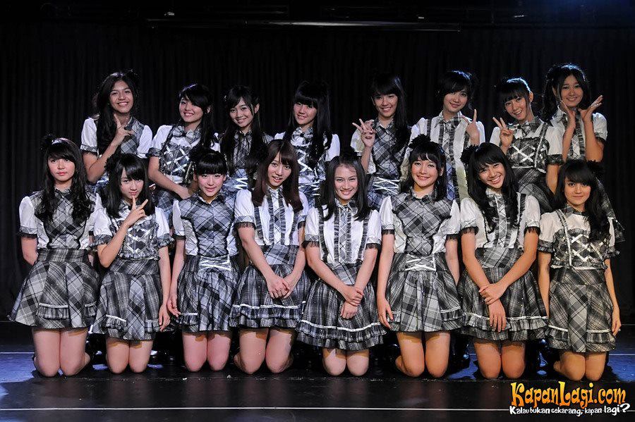 Download Full Album JKT48 Pajama Drive
