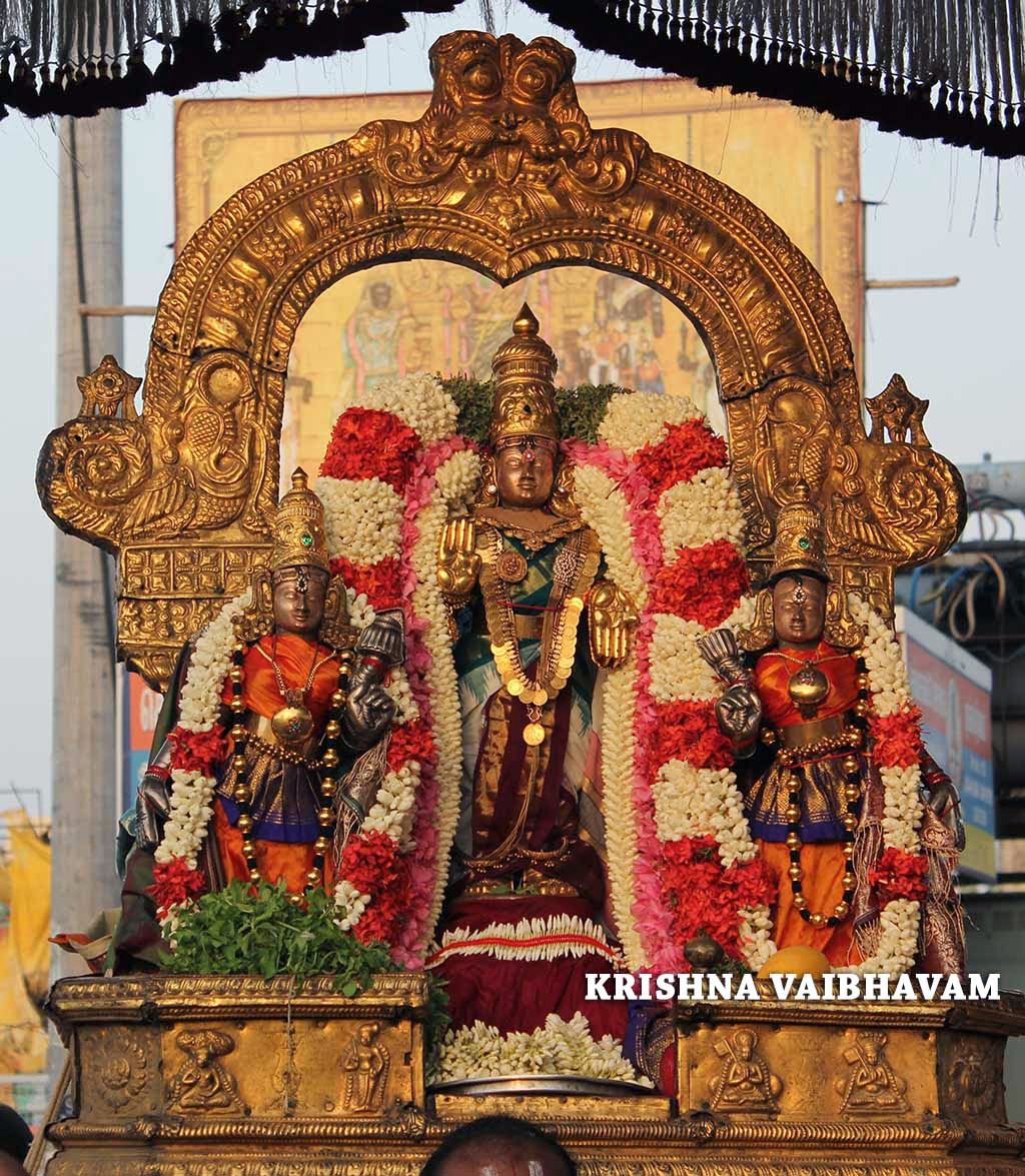 Krishna Vaibhavam: Chithirai Hastham Varadhar Purappadu | Triplicane ...
