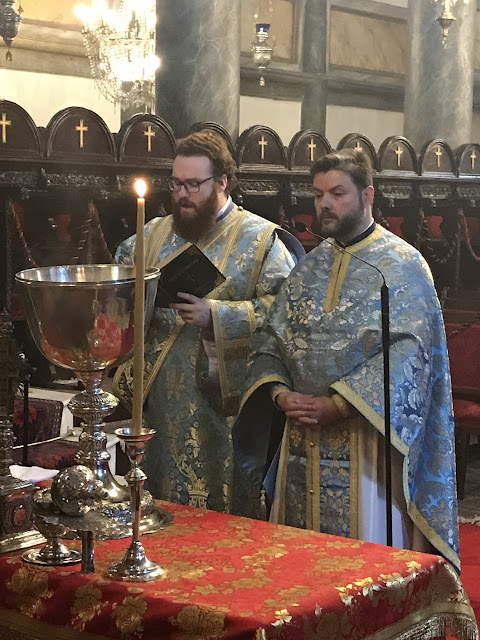 ΦΩΣ ΦΑΝΑΡΙΟΥ: Η ΠΑΡΑΜΟΝΗ ΤΩΝ ΘΕΟΦΑΝΕΙΩΝ ΣΤΟ ΦΑΝΑΡΙ (ΦΩΤΟ)