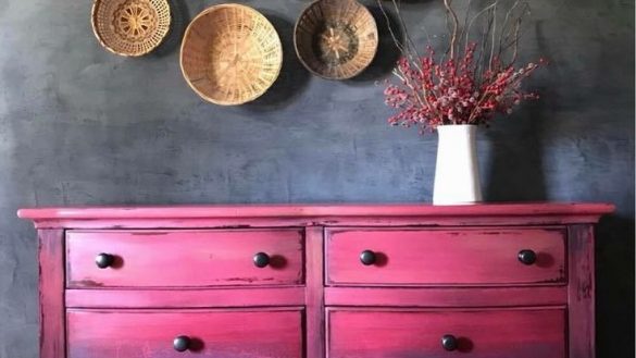 Eye For Design: Decorating With The Color Raspberry