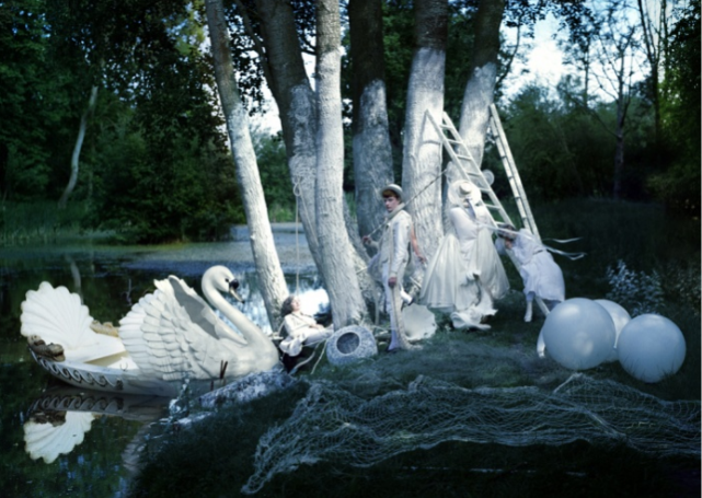 laostudio: TIM WALKER Photography
