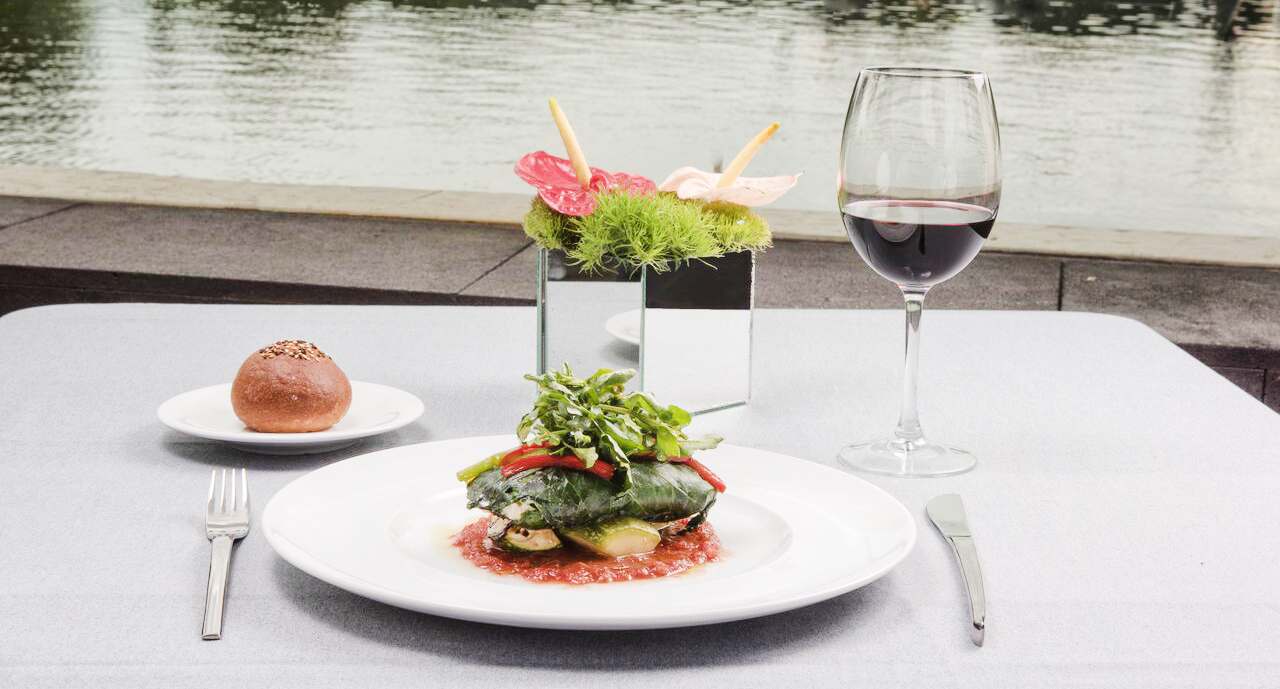 OPEN ADDICTION: RESTAURANTE EL LAGO - NUEVO MENÚ