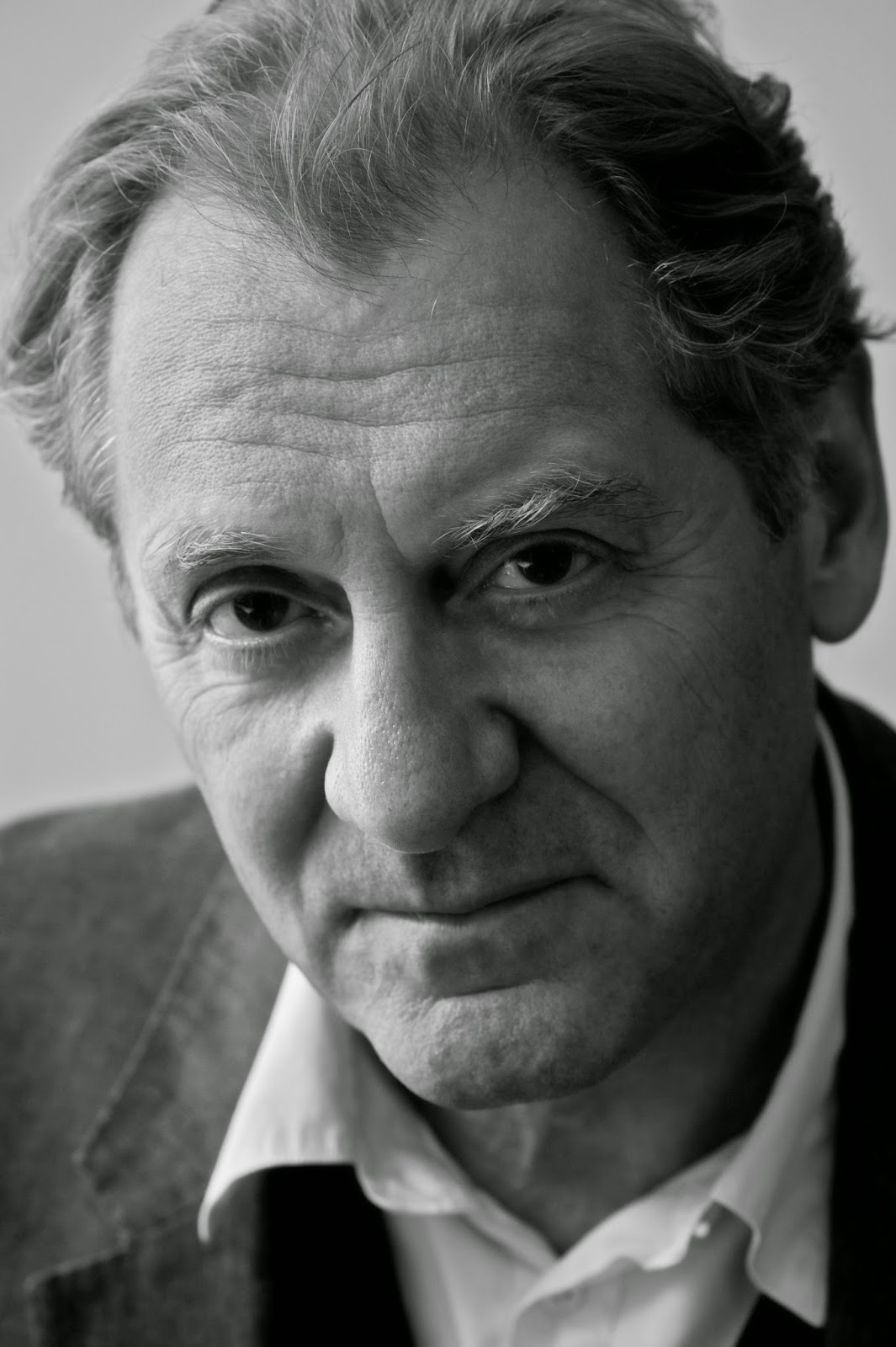 L'Olivo Saraceno : "Sul tavolo" di Andrew Motion