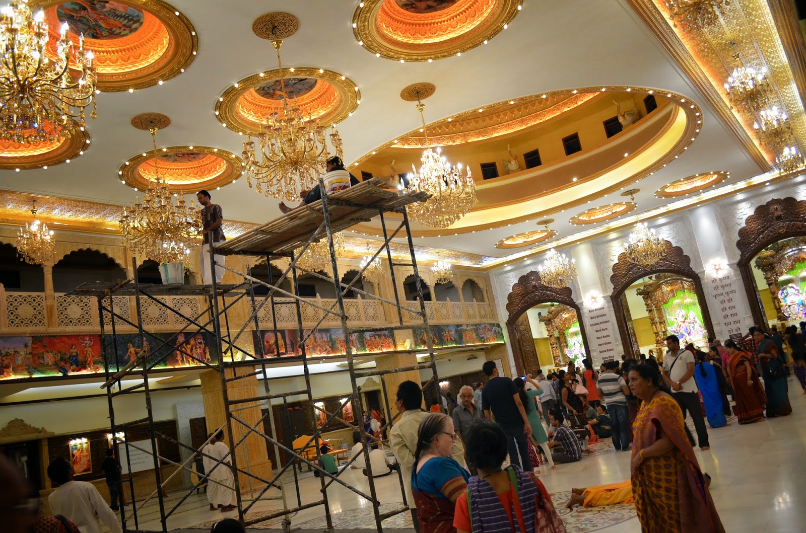 Paradise Pune: ISKCON Temple, Katraj Kondhwa Bypass