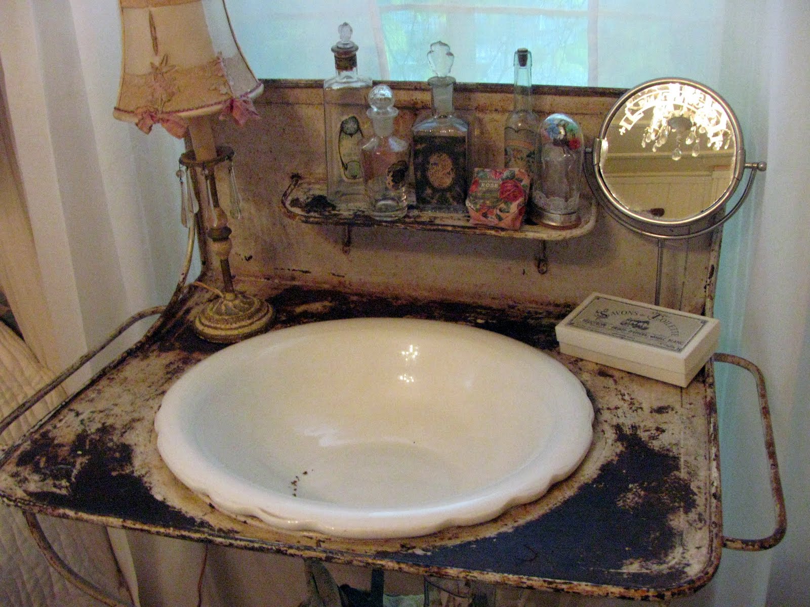 1000+ images about French Lavabo.............. on Pinterest | Wall ...