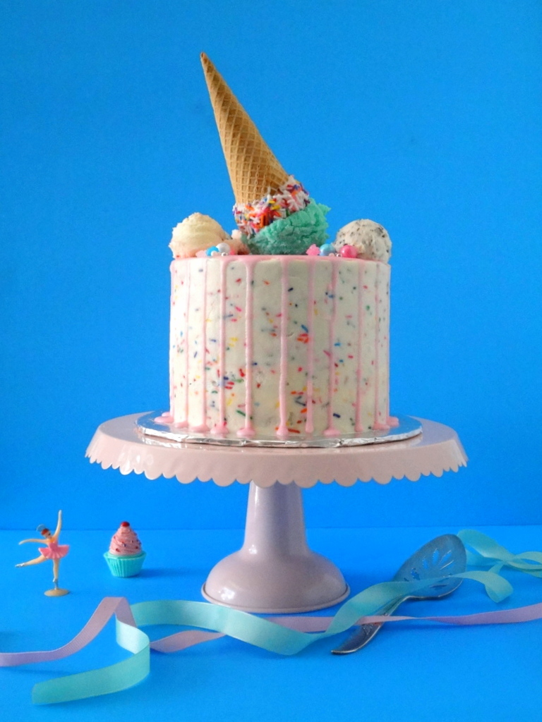 tast-e | baking and caking adventures: Ice Cream Fake Out Cake