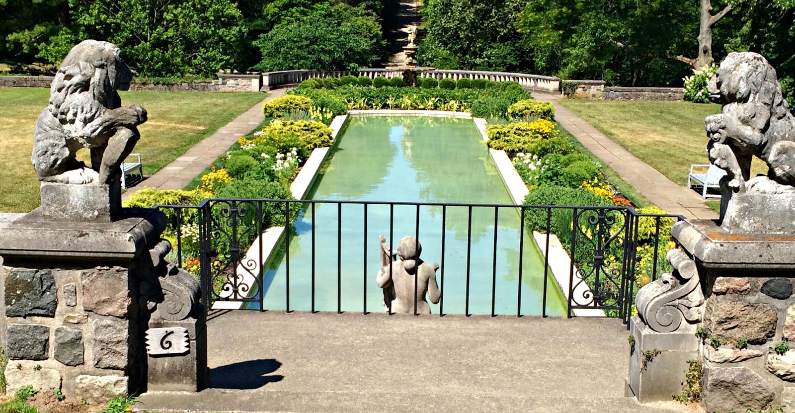 A GEEK DADDY: A Stroll Through the Cranbrook House Gardens