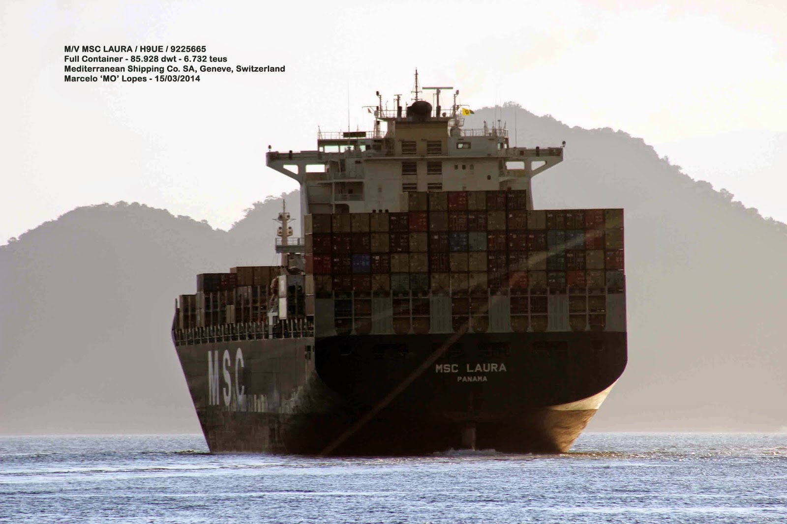 Santos Shiplovers: M/V MSC Laura / H9UE - 6.732 teus x 300,00 m ...