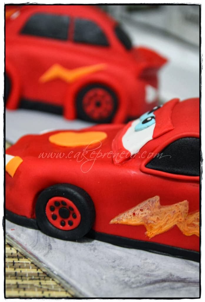 CARVING CARS CAKE 10 FEBRUARI 2014 DI CAKE STUDIO INDONESIA
