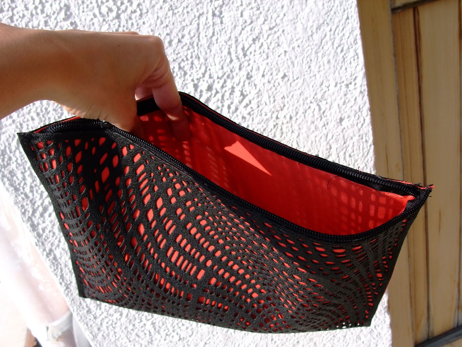 NoxCreare: Diy: Pochette black&red