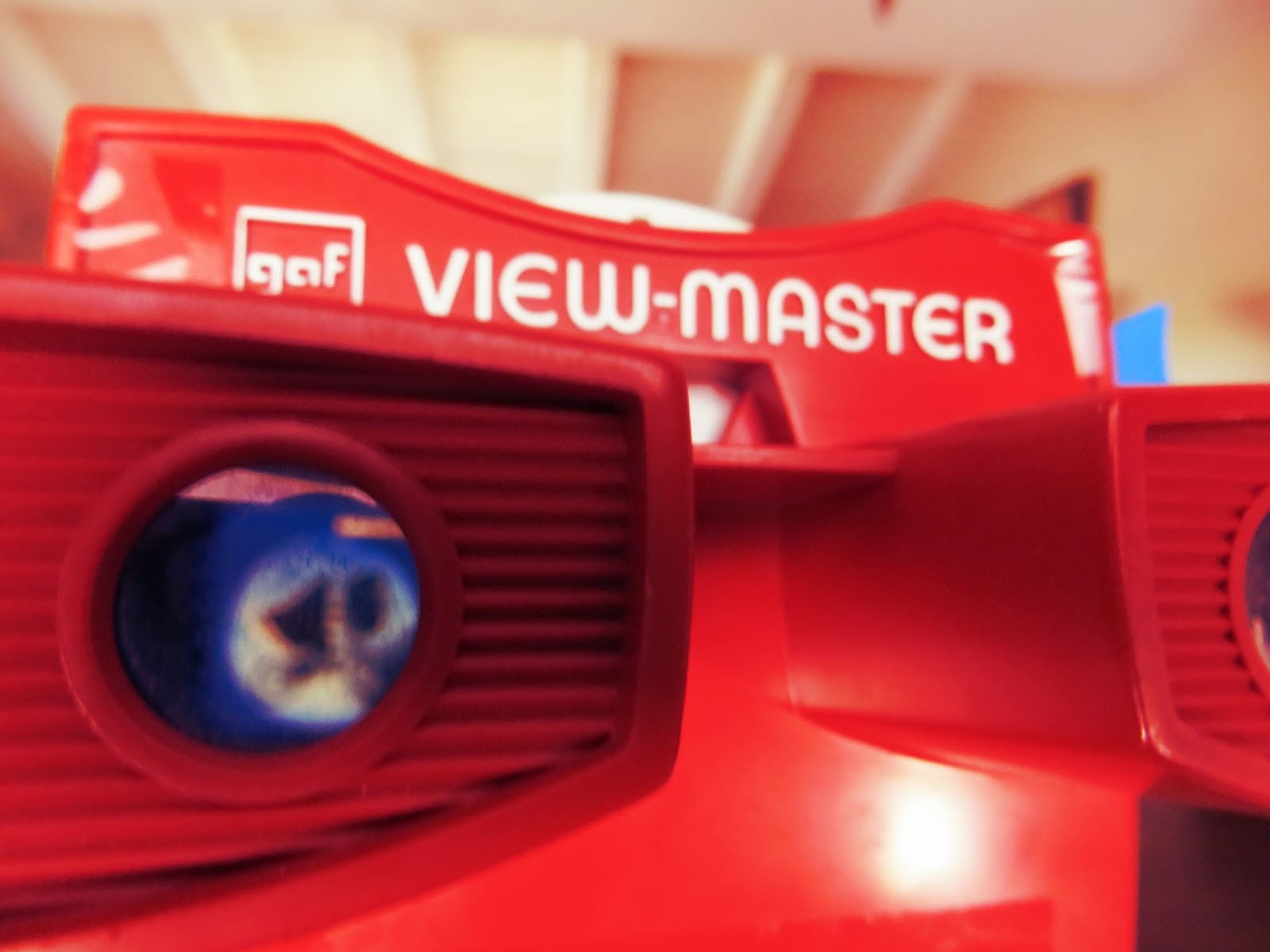 Light From a Pixel: Generations of the View-Master