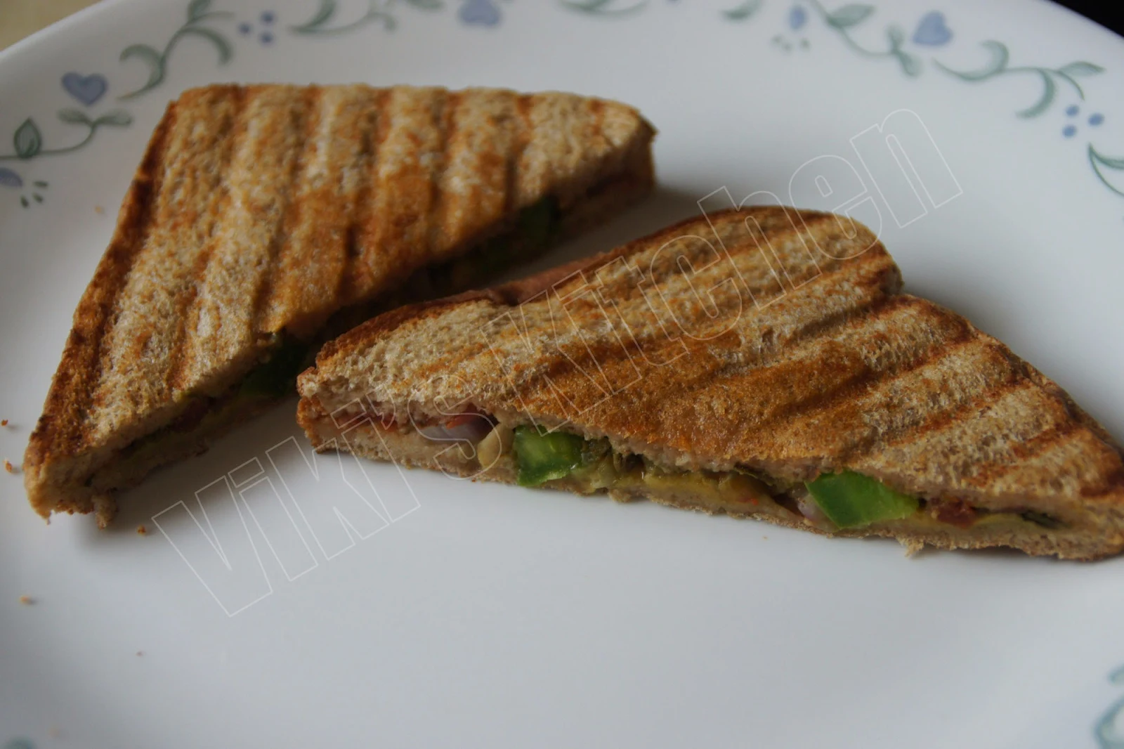 Viki 's Kitchen: Capsicum Panini in Indian flavor