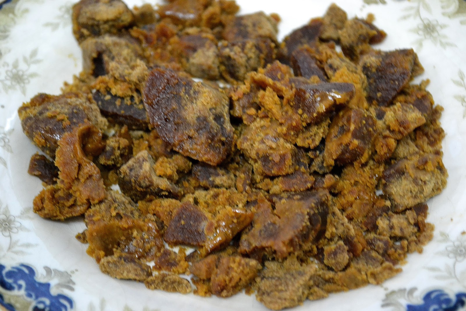 DELECTABLE CUISINE: Gula Melaka Mothagam