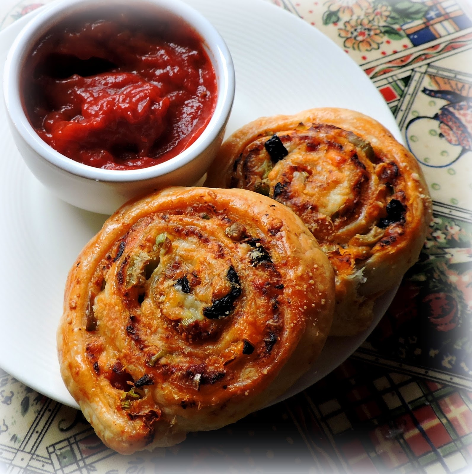 Pizza Scrolls | The English Kitchen