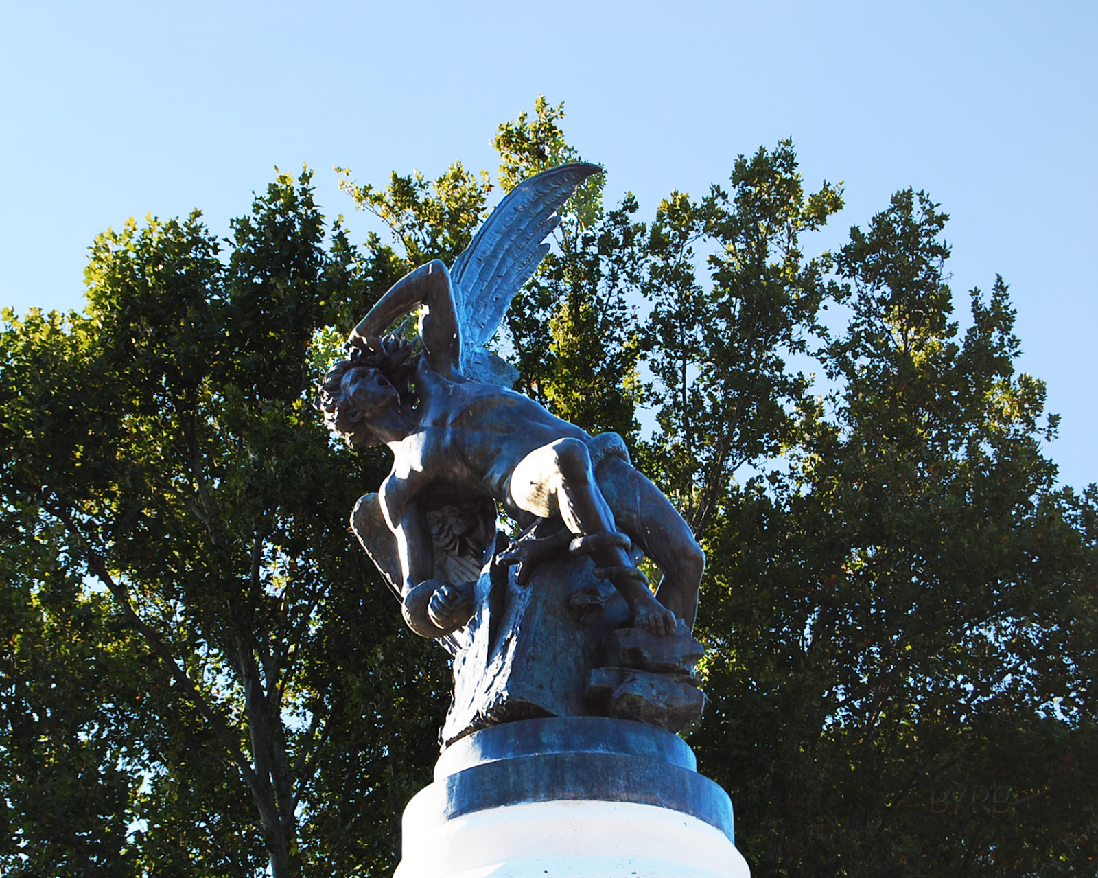 Ynés de Trujillo: El Ángel Caído