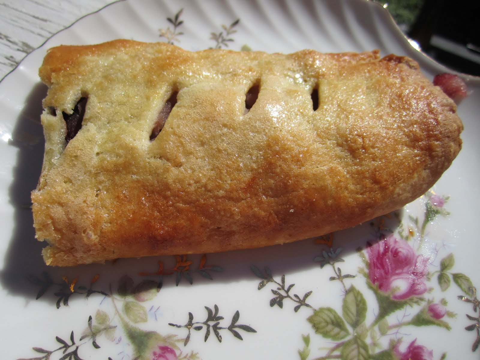 Stir it! Scrape it! Mix it! Bake it!: Bake! Danish apple strudels