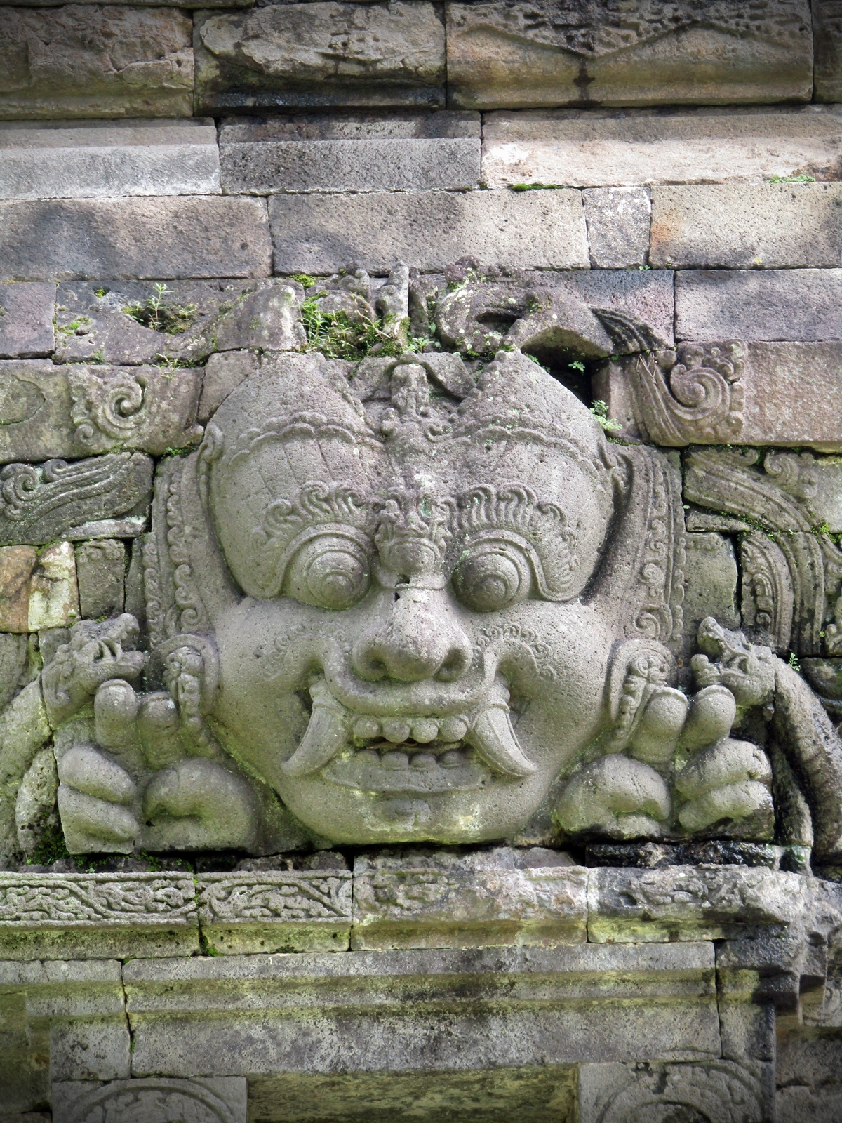 Membaca Bakti Anusapati pada Relief Candi Kidal Malang