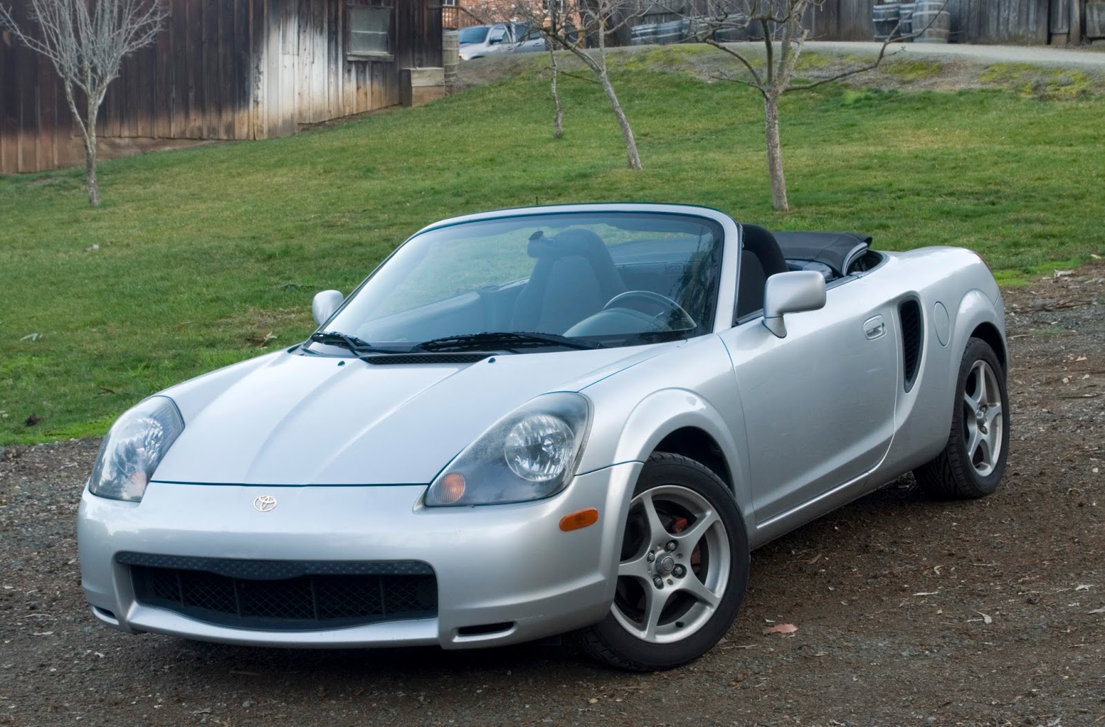 Toyota MR2 - Top Sports Cars