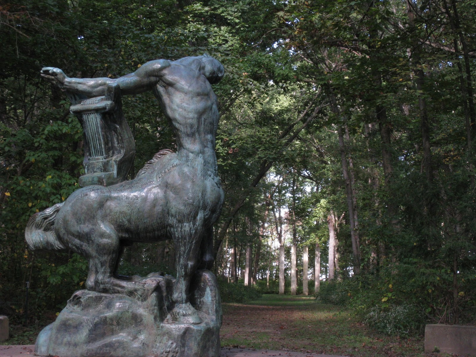CENTAUR WORLD: ESCULTURA: " THE DEATH OF THE LAST CENTAUR"