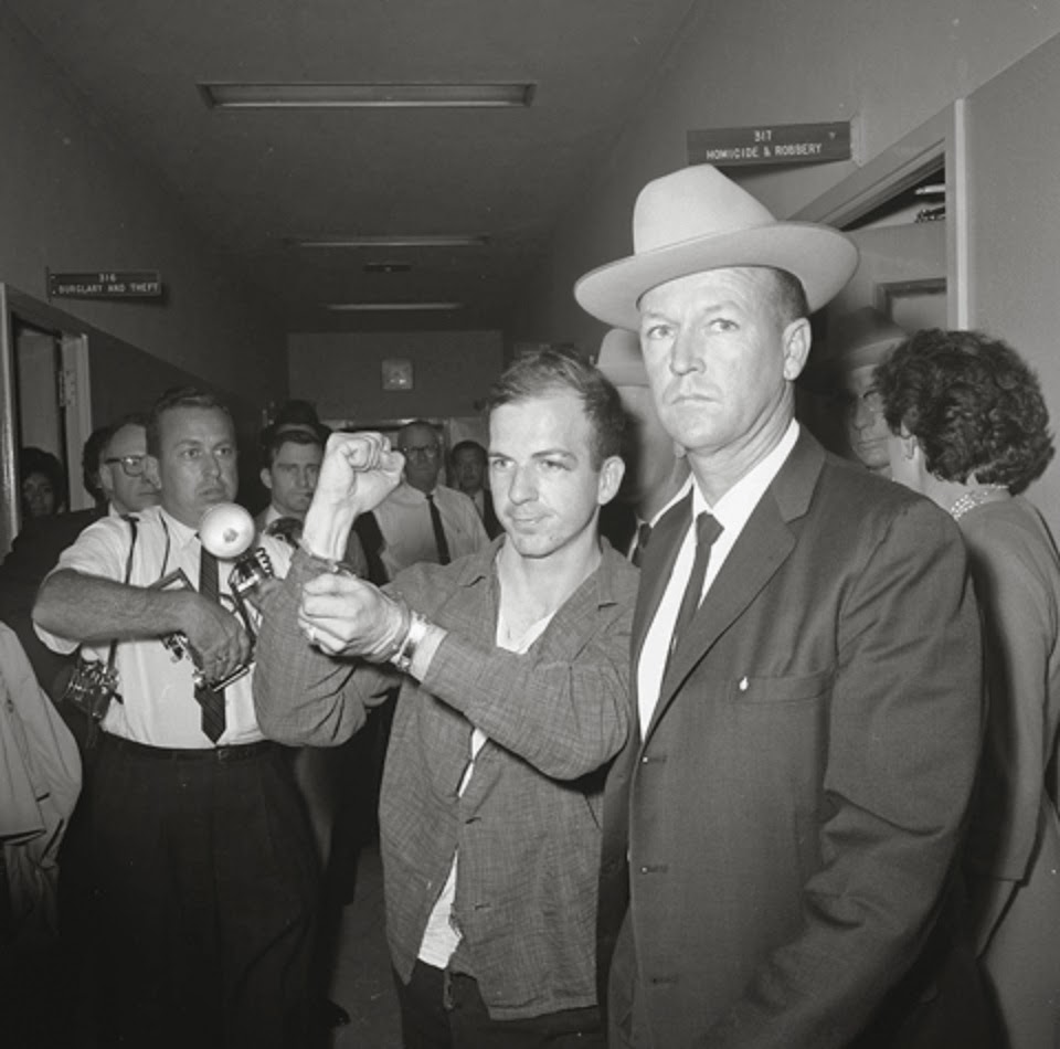 Oswald in the doorway: the blog of the Oswald Innocence Campaign, by ...