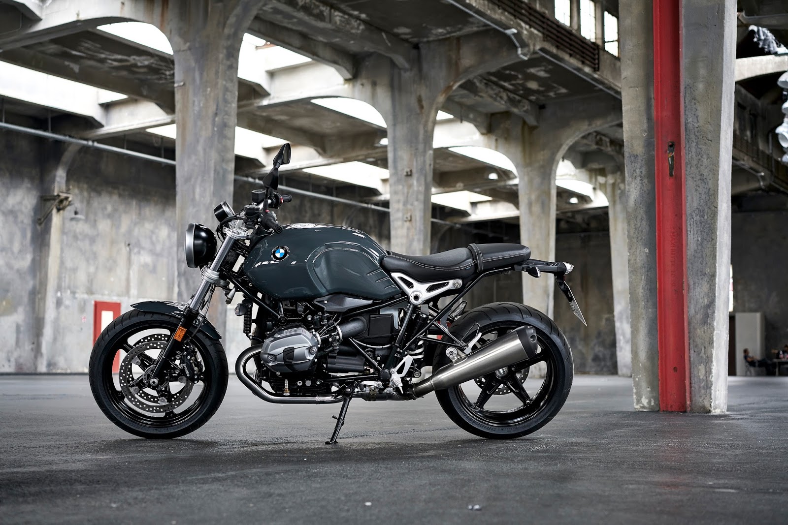 Racing Cafè: BMW R NineT Pure 2017