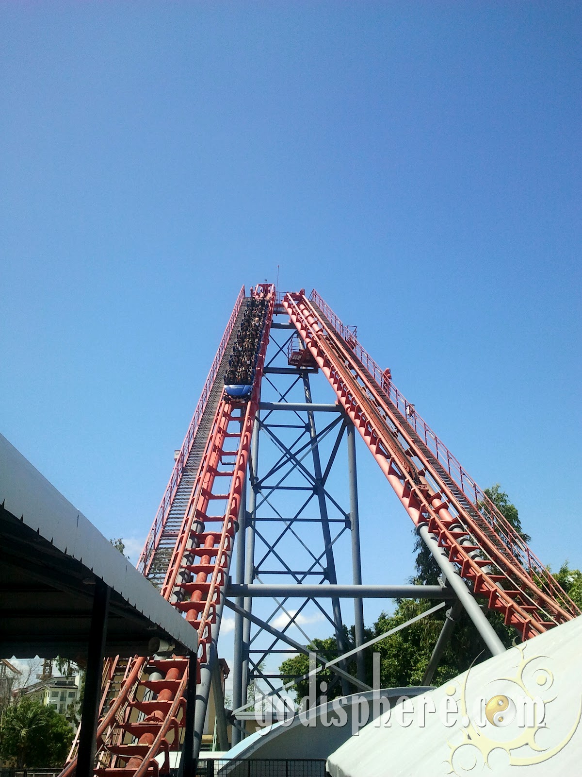 Space Shuttle Enchanted Kingdom