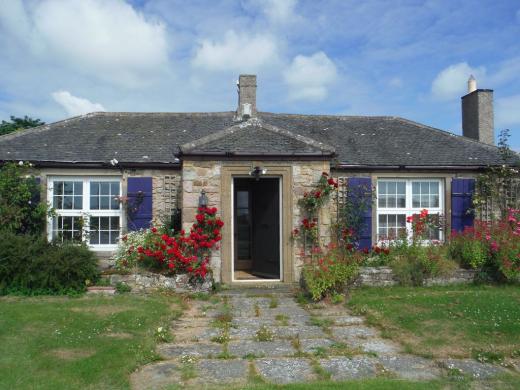 The Holiday Cottages: Mains Cottages, Beadnell, Chathill, Northumberland