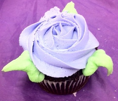 LouLou's Cakery: Cupcake Gallery