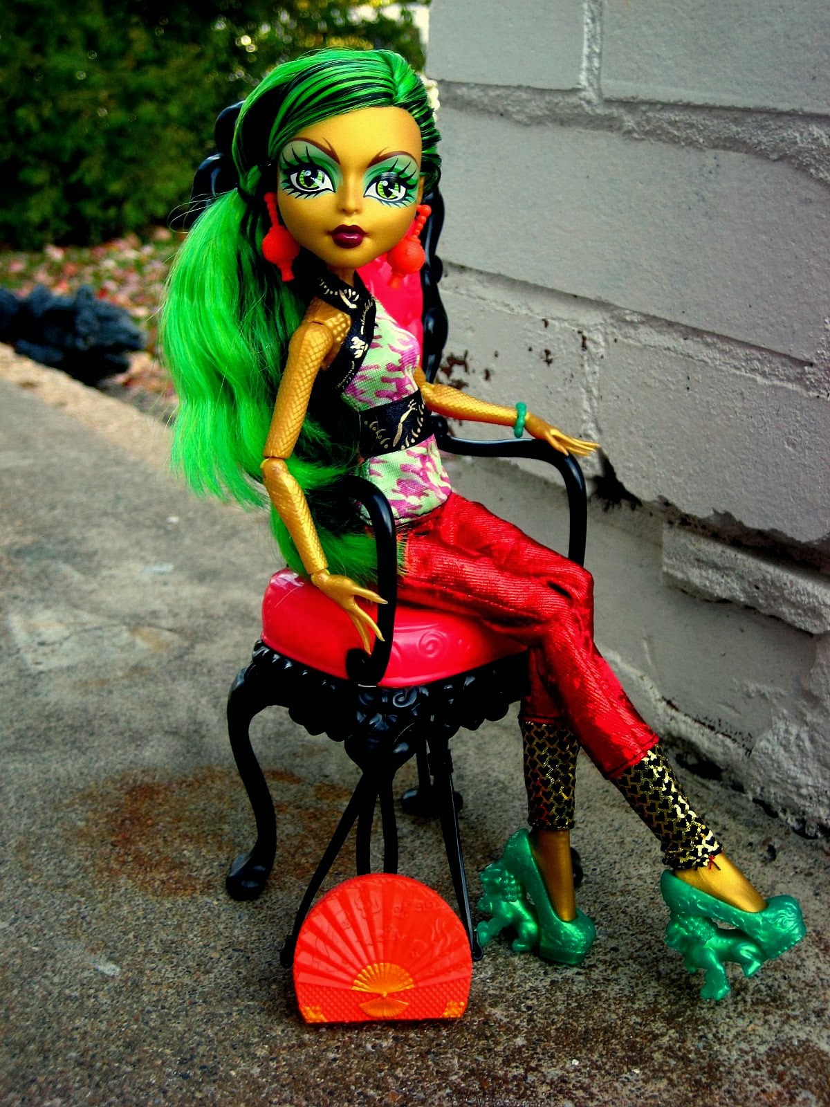 Jinafire Long Doll Scaremester