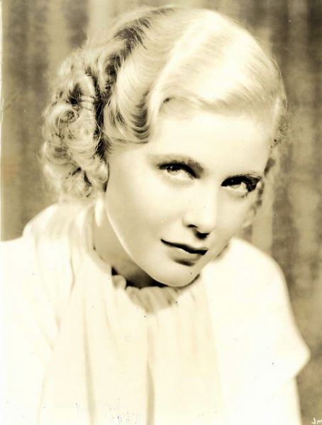 Noir and Chick Flicks: Pre-code: Bedside (1934).