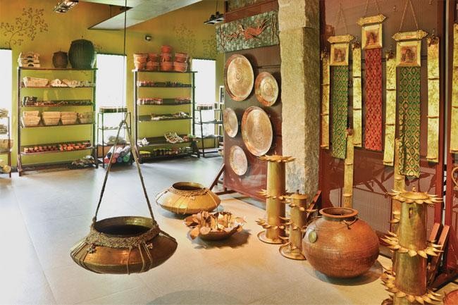 Keep Smiling...............: Isha - The 'Inside' Experience