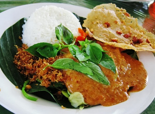 Pecel – Warisan Kuliner Indonesia | MADIUN INFO