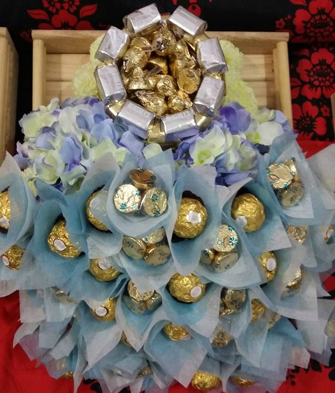 Gubahan Coklat Hantaran: Gubahan Ferrero Rocher