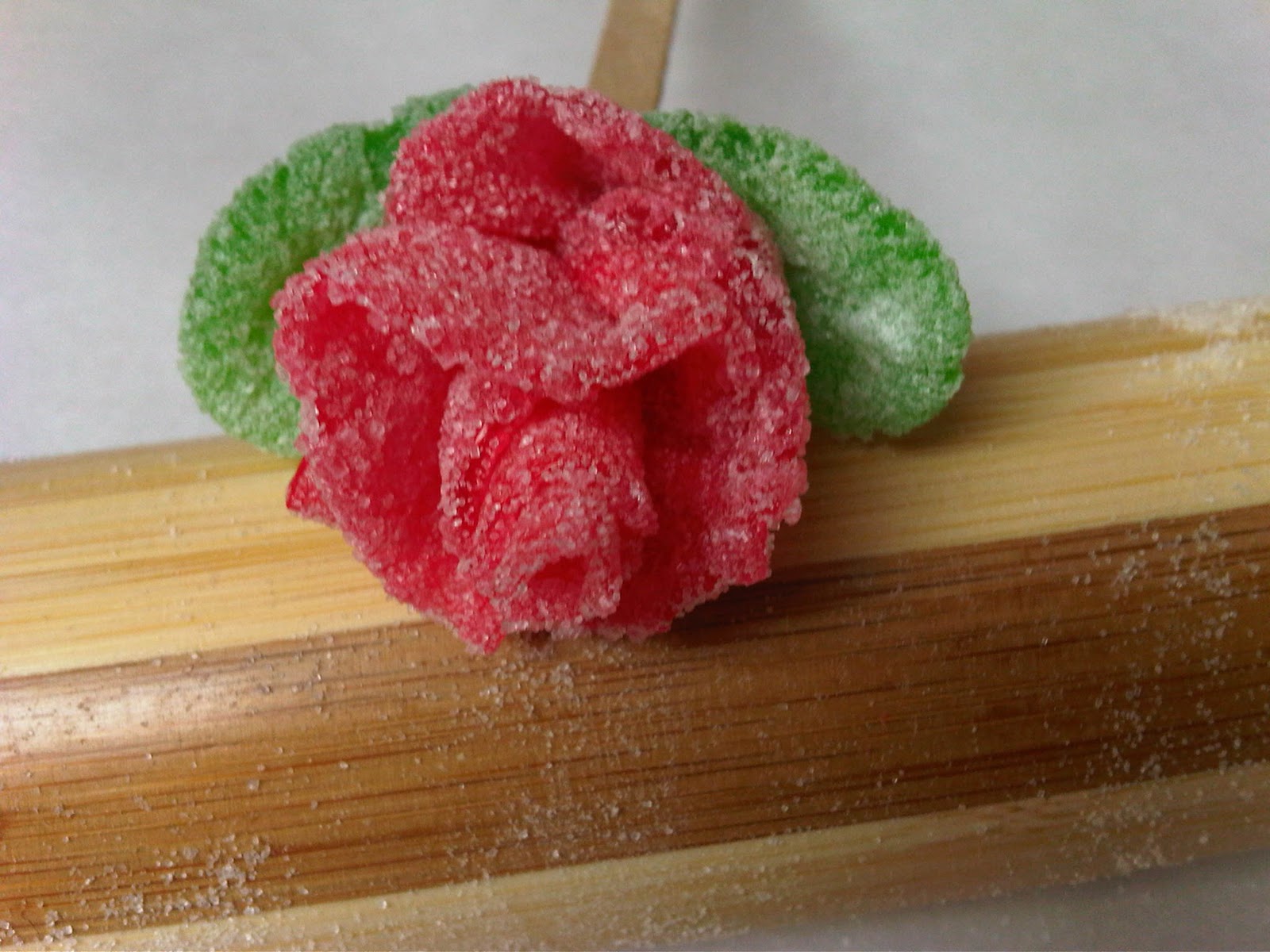 Valentines Day Treats: Gummy Roses